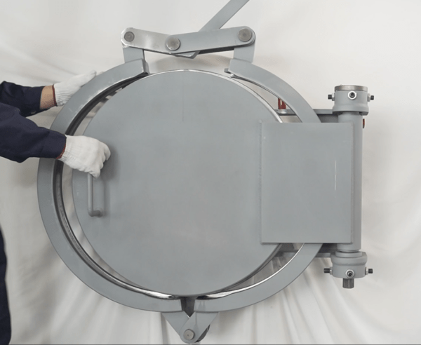 EMT Locking Band Closure - EMT Pipe cleaning pig