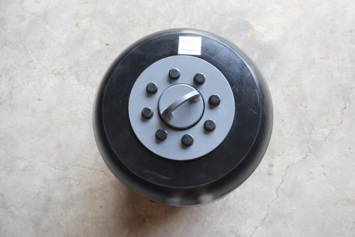 The EMT Uni-directional Scraper Pig - EMT Pipe cleaning pig